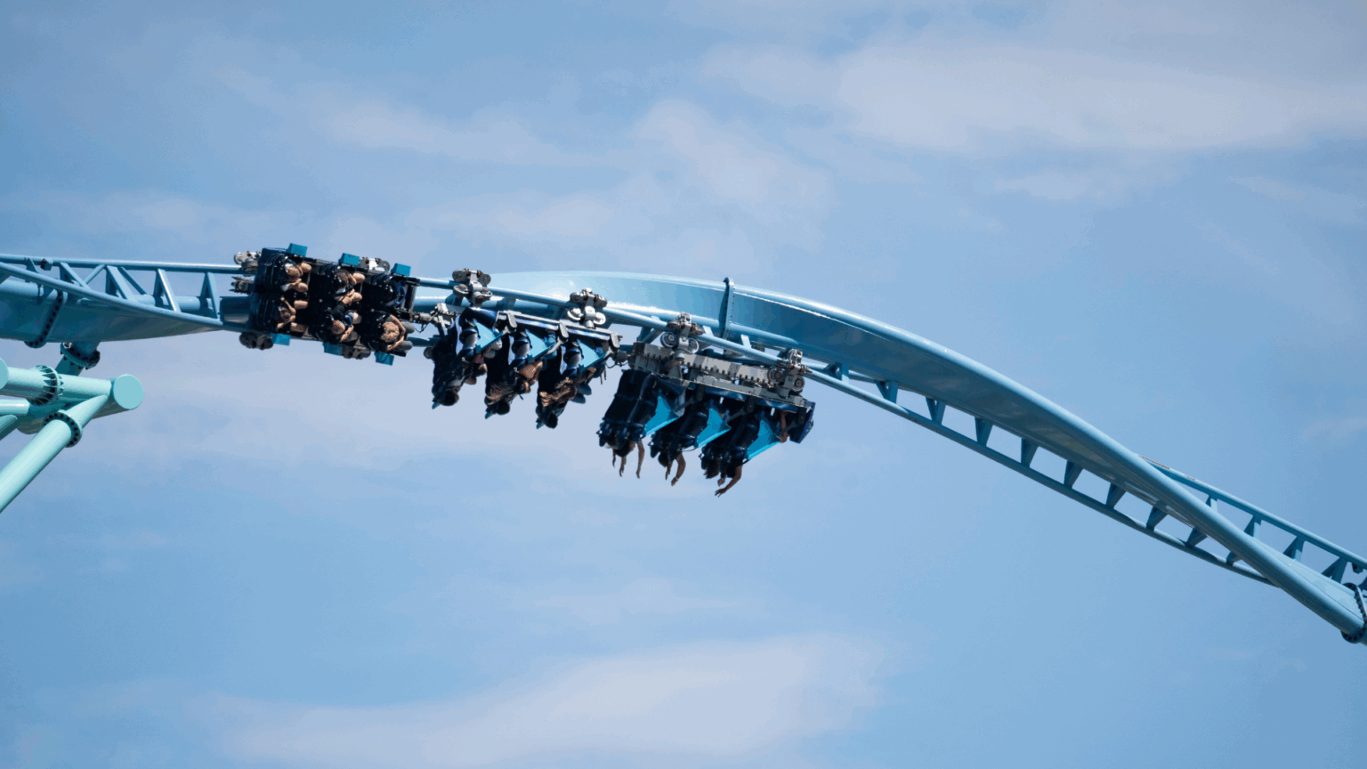 Neue Achterbahnen 2025 – welche Highlights erwarten dich in ...
